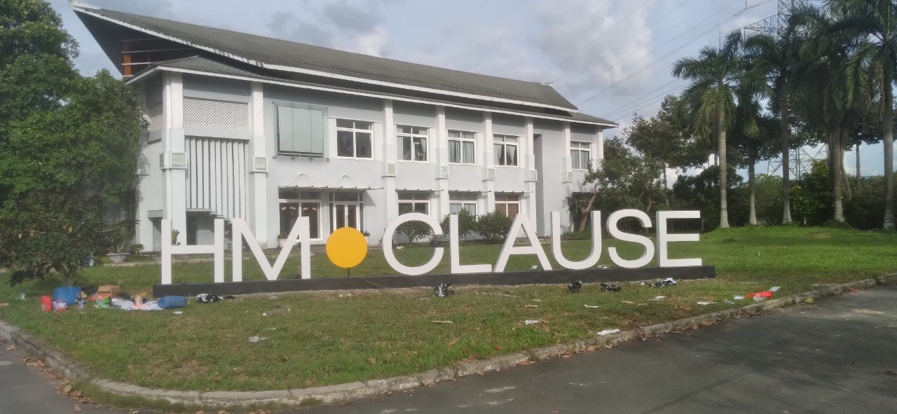 Dự án thiết kế bảng hiệu HM.CLAUSE - Quảng Cáo Nhất